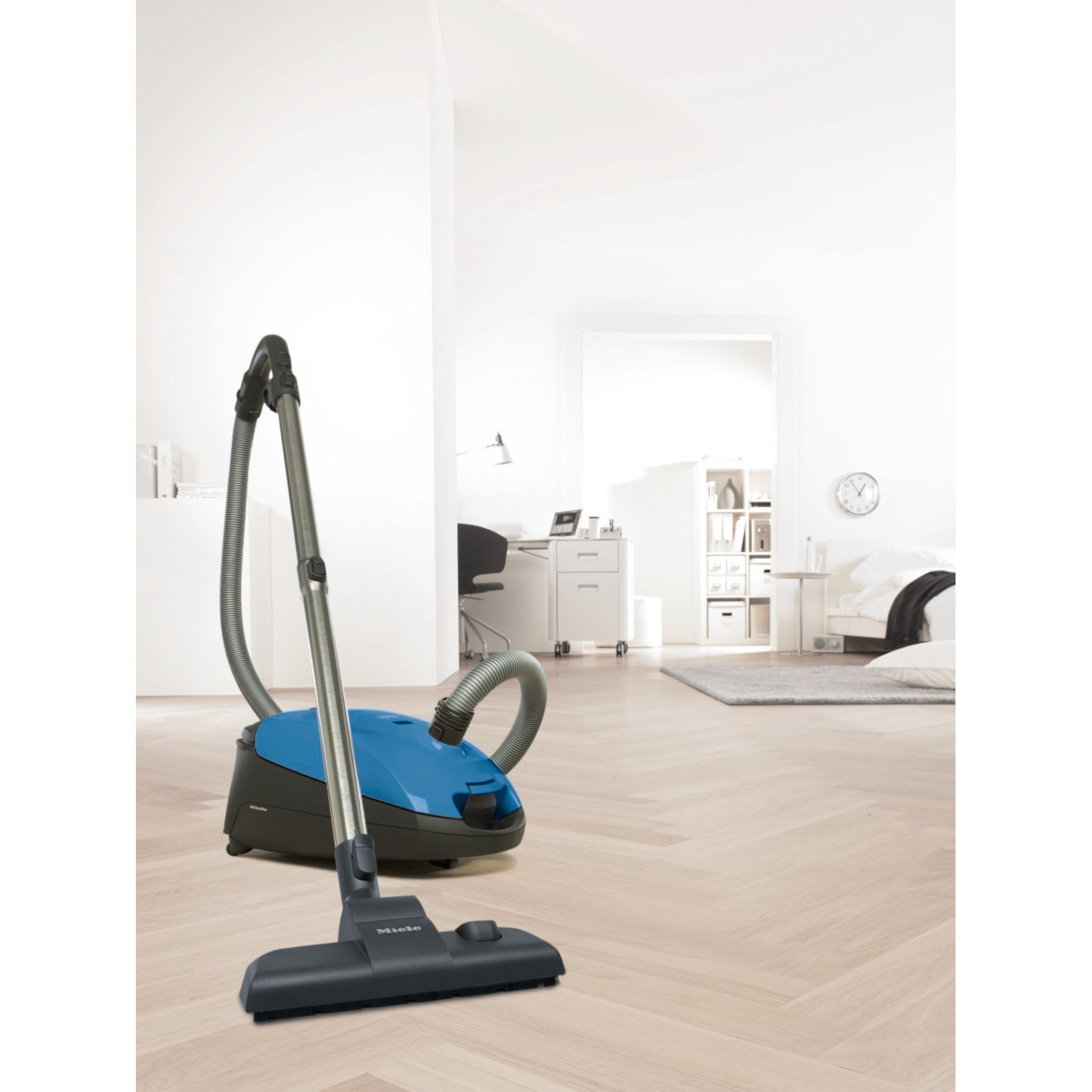 Miele Classic C1 Junior PowerLine - SBAD1 Vacuum Cleaner | Hughes